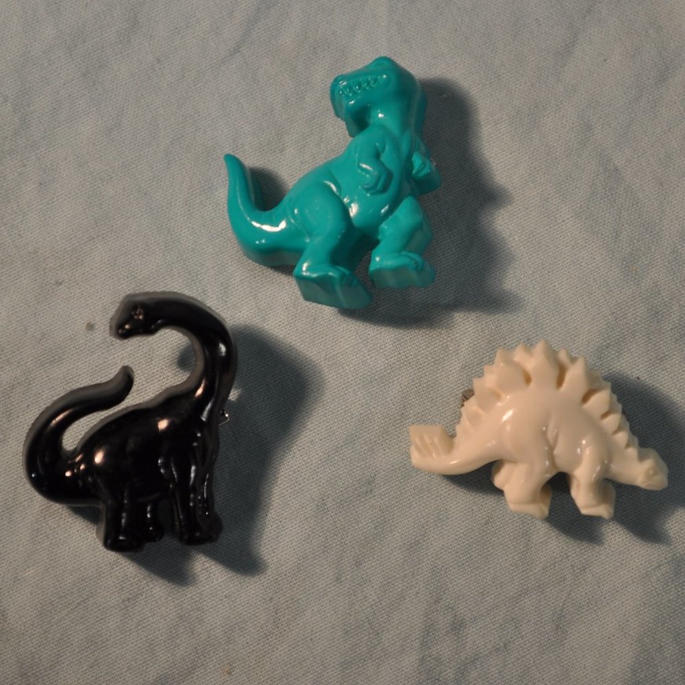 Black Brontosaurus & Blue Tyrannosaurus & White Stego… - Gem